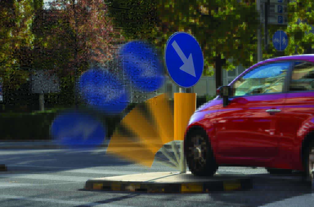Robinson90. Flexible Sign Post for road signs - Saedi